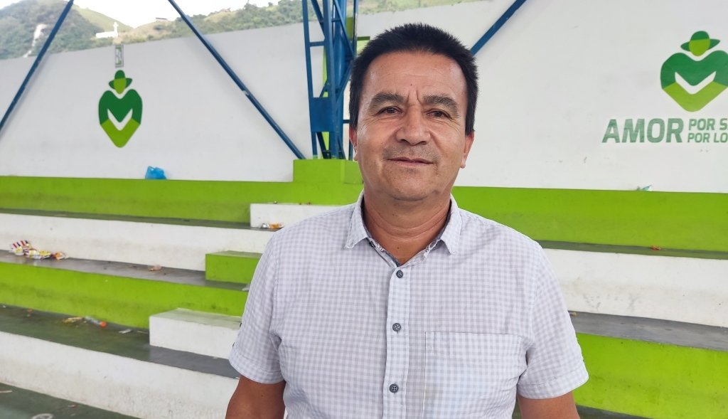 Alcalde de Albán trató varios temas de la administración pública ...