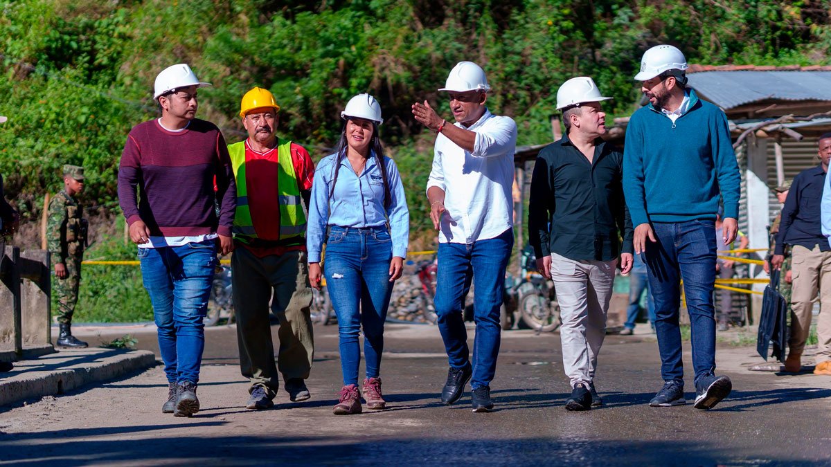 Obras estratégicas en Albán: progreso en puentes y estabilización vial ...