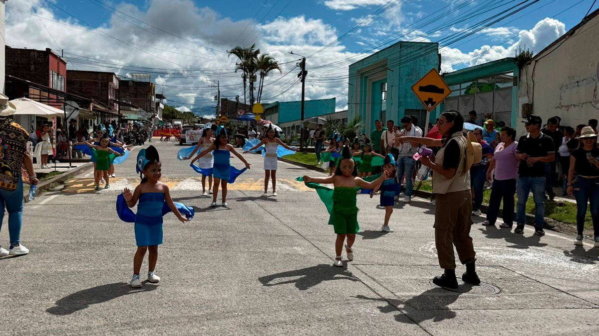 Carnavalito abrió el Carnaval de Negros y Blancos en Sandoná con ...